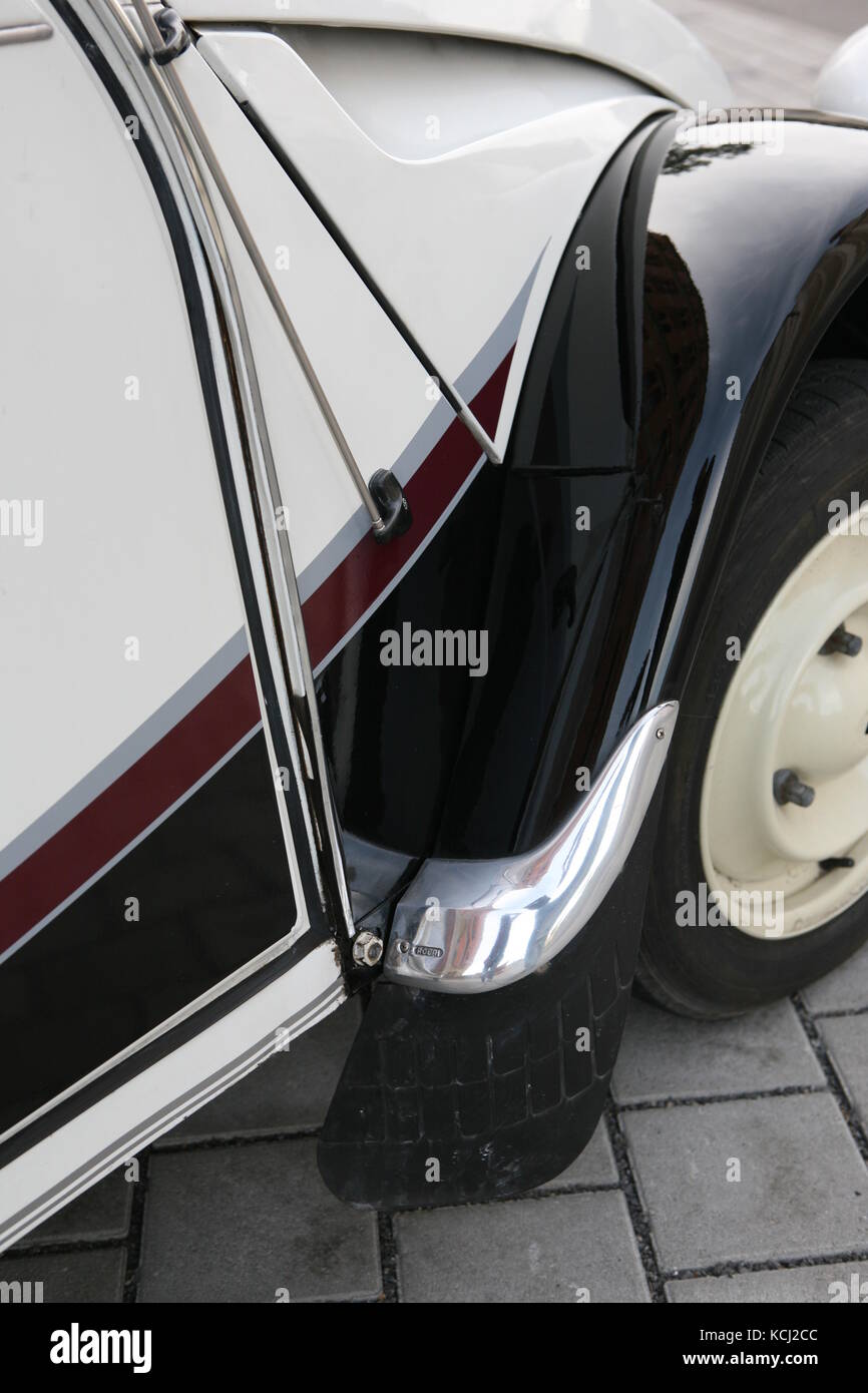 Citroen 2cv charleston Banque de photographies et d’images à haute ...