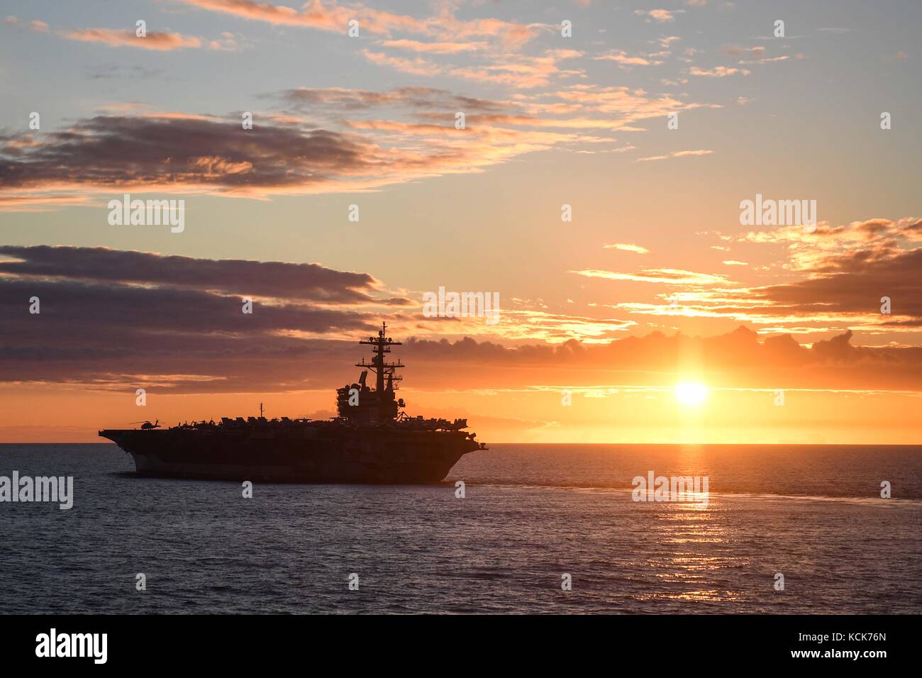 H silhouette Banque de photographies et d’images à haute résolution - Alamy