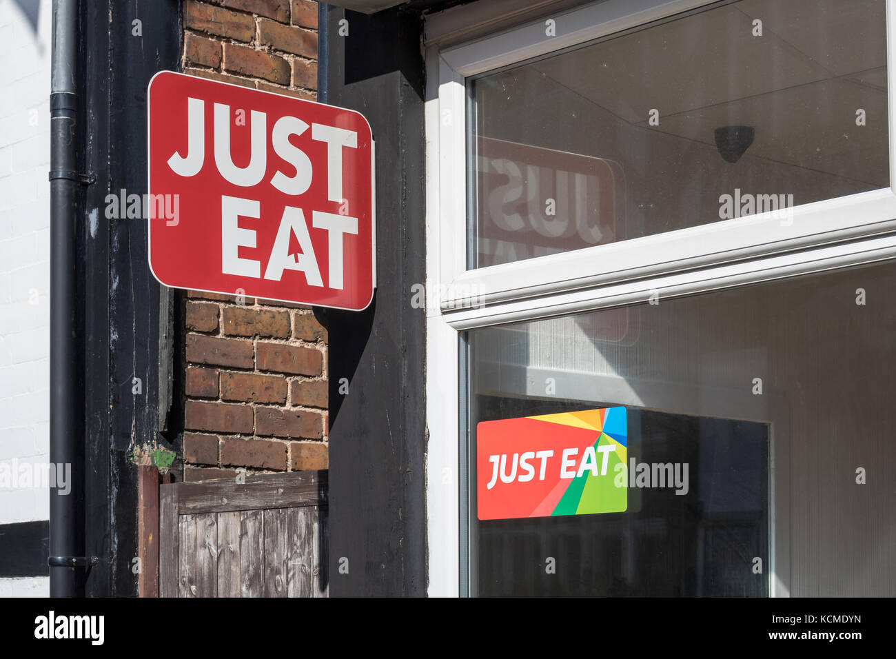 Mangez juste signe extérieur logo fast food restaurant Photo Stock - Alamy