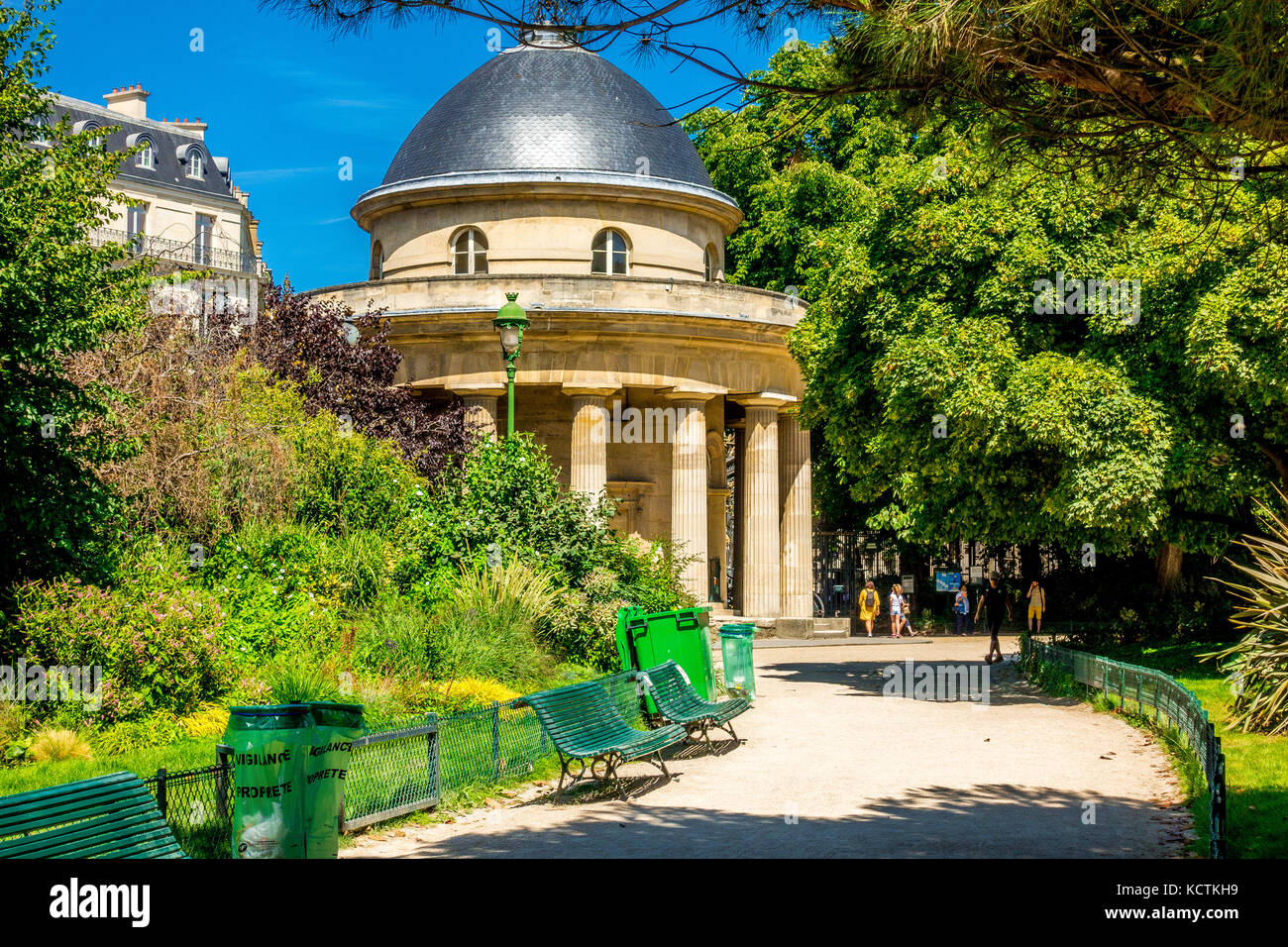 Parc monceau in summer Banque de photographies et d’images à haute ...