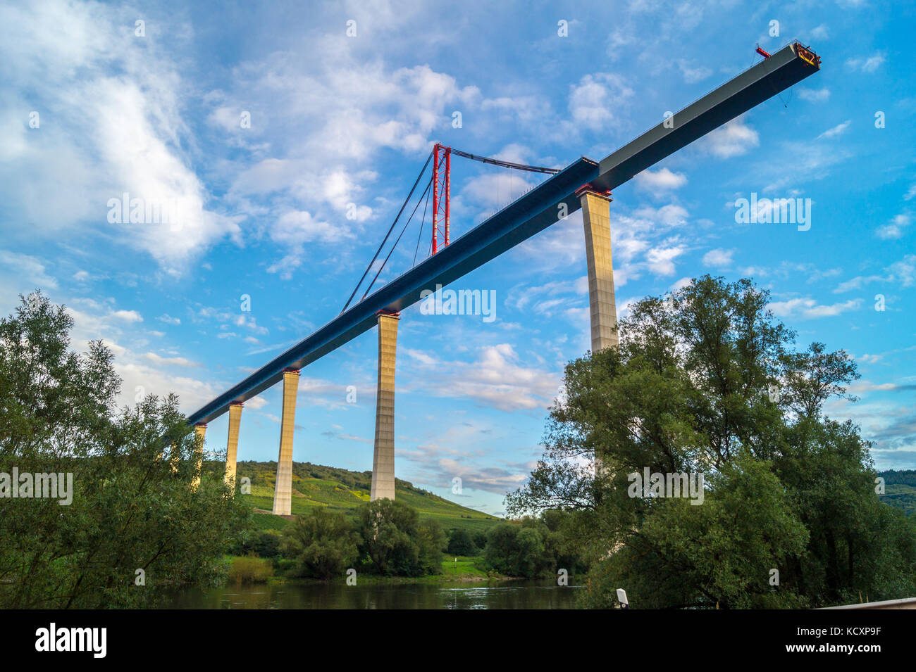 Autoroute hochmoselubergang moselbrucke Banque de photographies et d ...