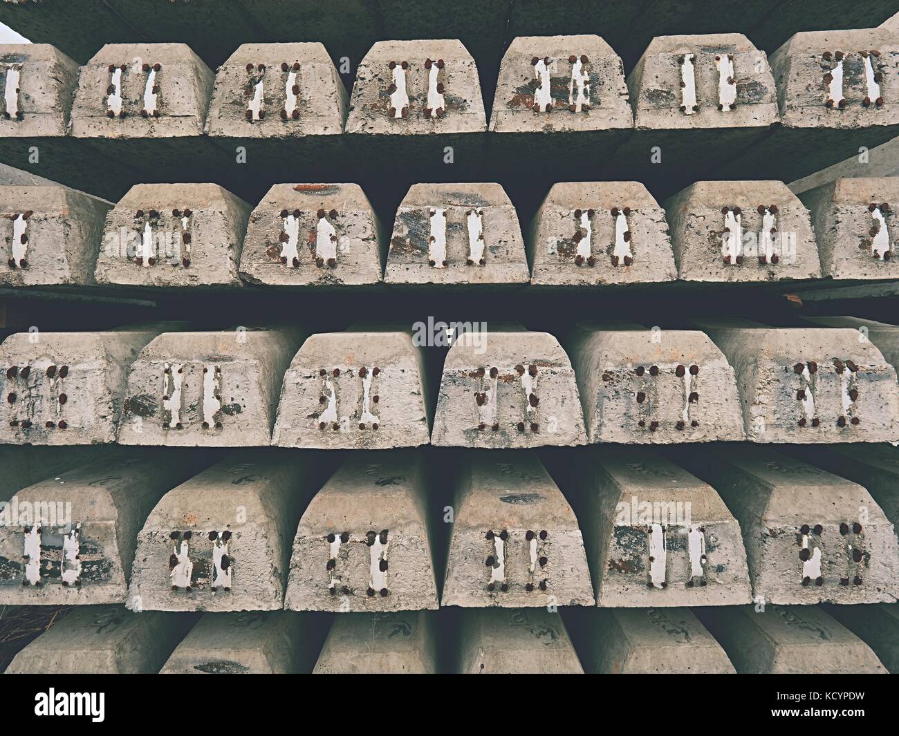 La production de traverses béton. et l'assemblage des traverses de ...