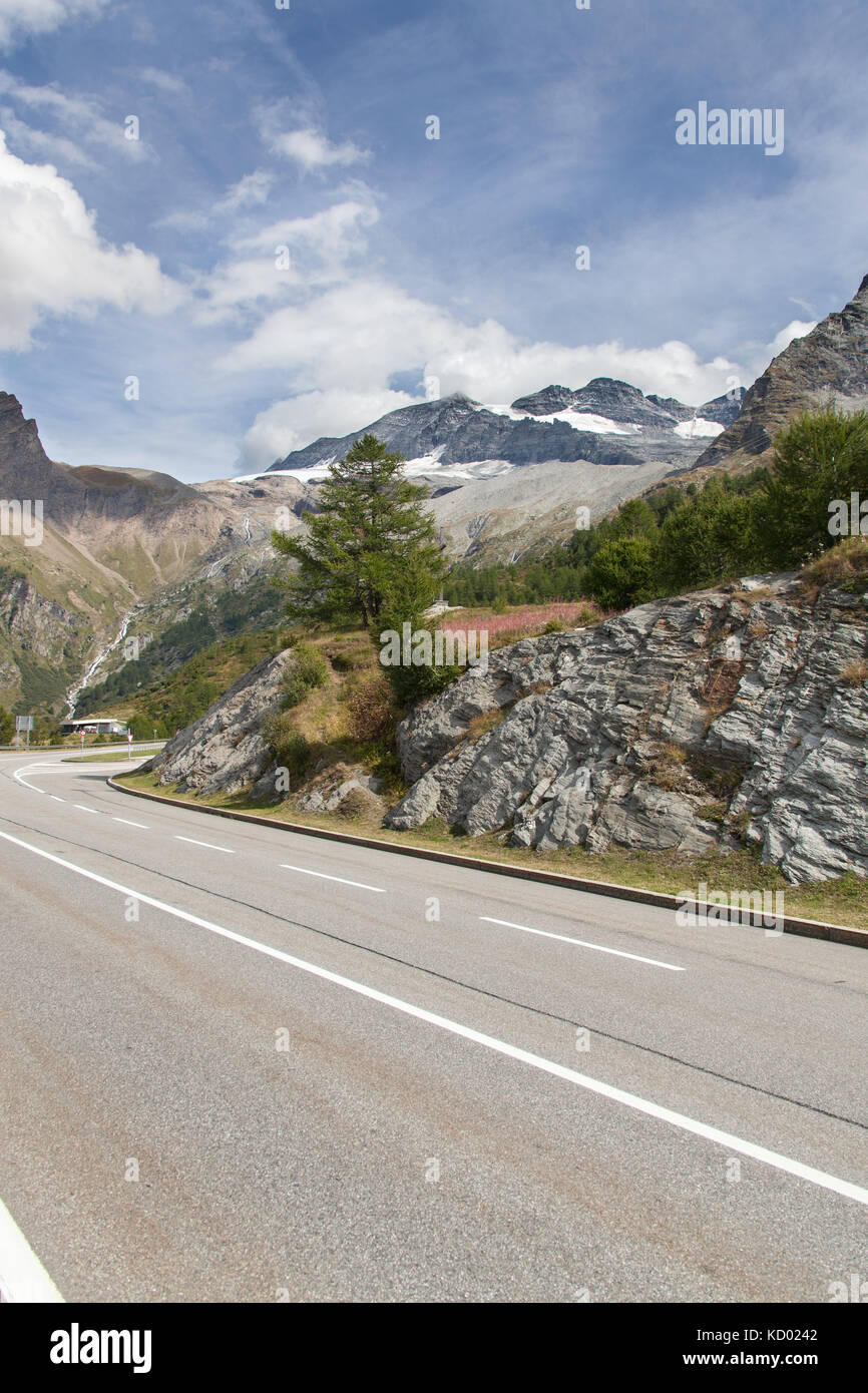 Sommet du col du simplon Banque de photographies et d’images à haute ...