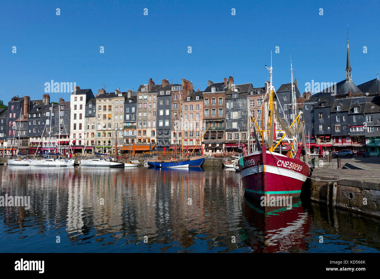 La côte Normande, dans la région appelée "Côte Fleurie - Côte de Grâce ...