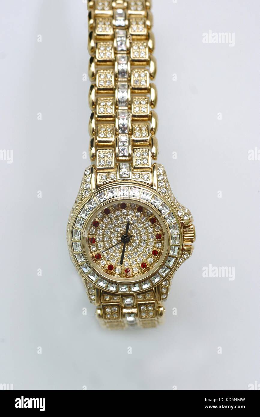 Fake gold watch with diamonds store