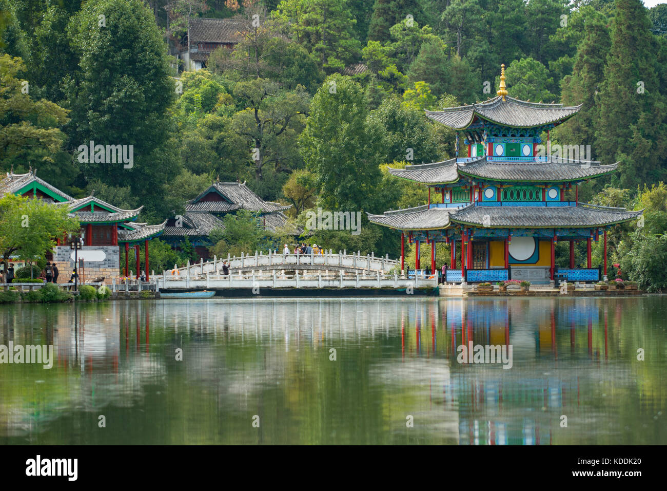 Piscine de cinq dragons Banque de photographies et d’images à haute ...