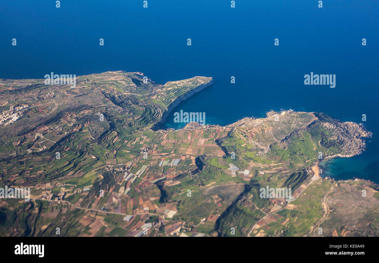 Vue aérienne de fomm ir-rih bay à Malte Photo Stock - Alamy