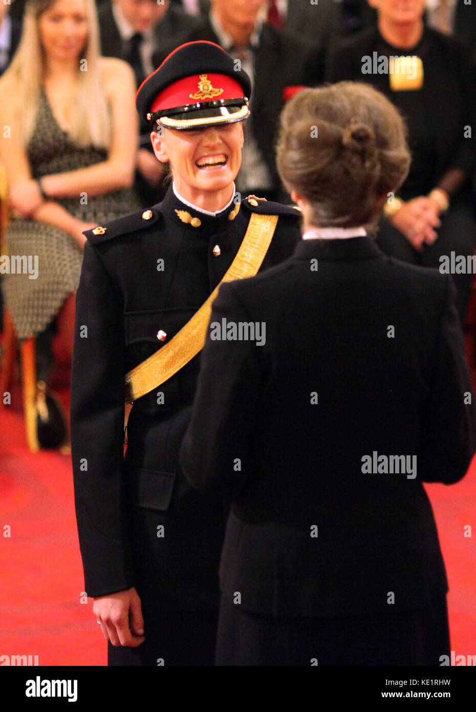 Le major Heather Stanning, Artillerie royale de Broughton, est fait ...