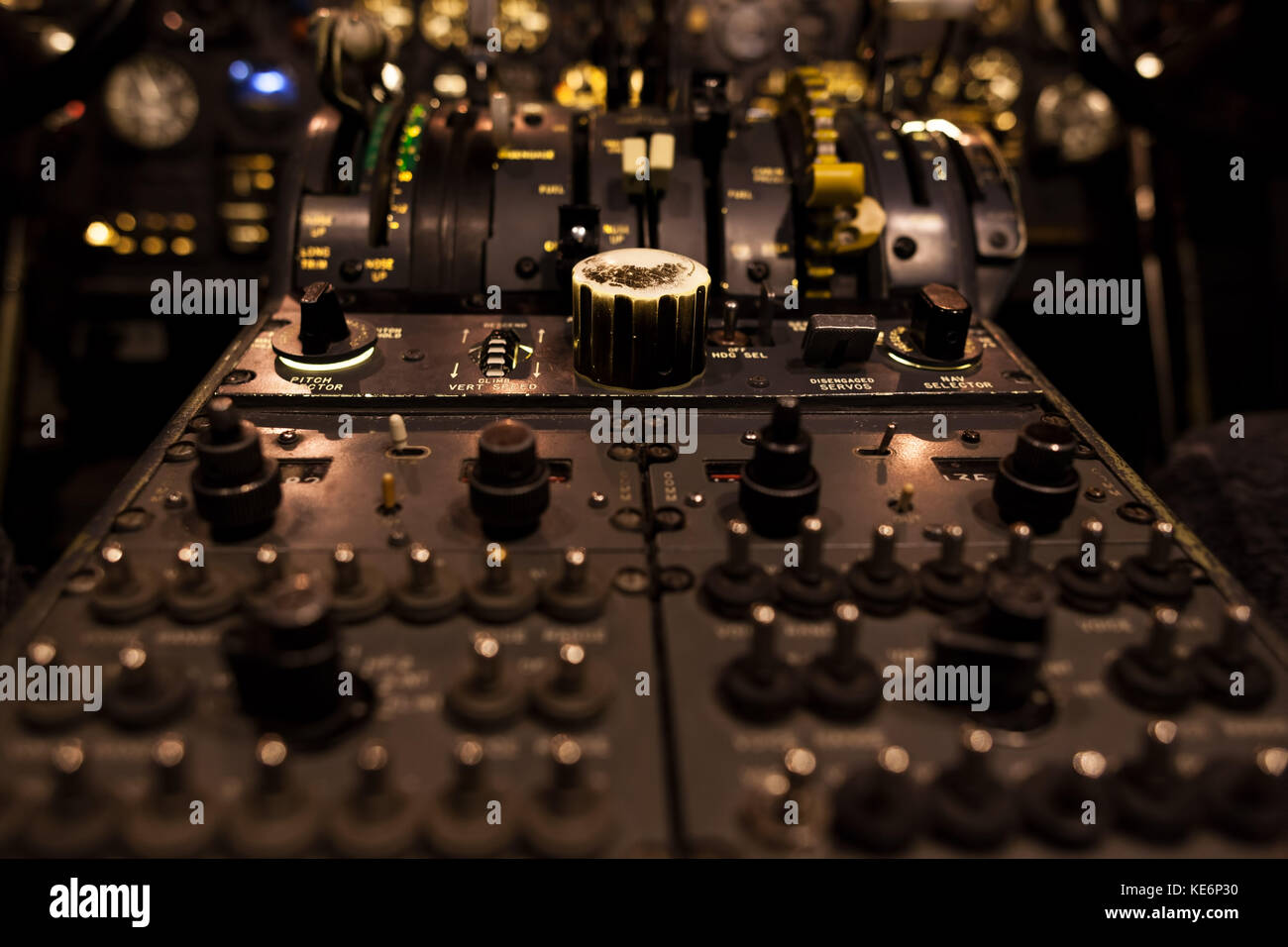 Vieux instruments de cockpit d'avion Banque de photographies et d ... Vieux instruments de cockpit d'avion Banque de photographies et d ...