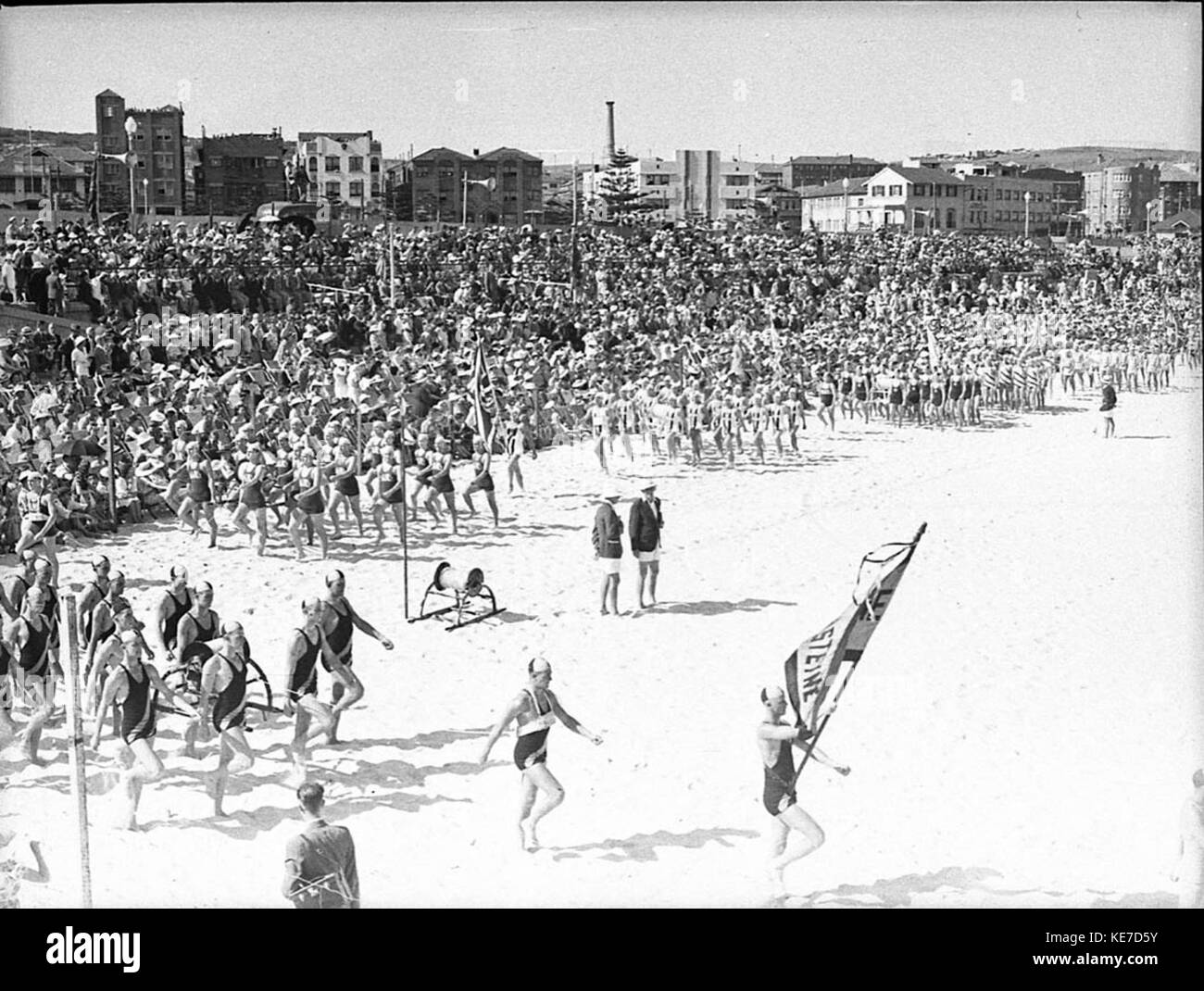 Carnaval de plage Banque d'images noir et blanc - Page 3 - Alamy