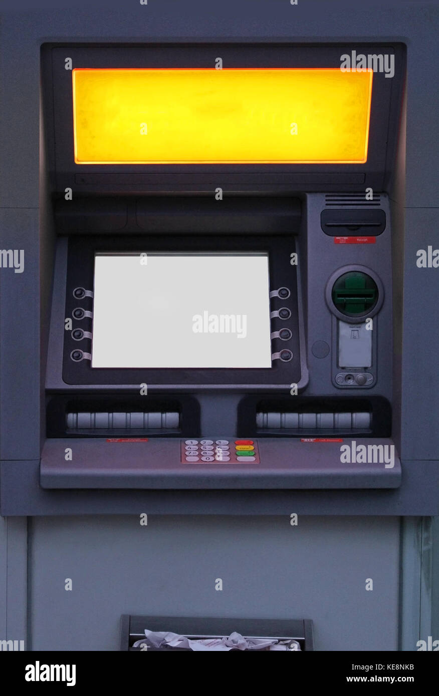 Gros plan du paiement atm machine avec clavier et écran d'affichage ...