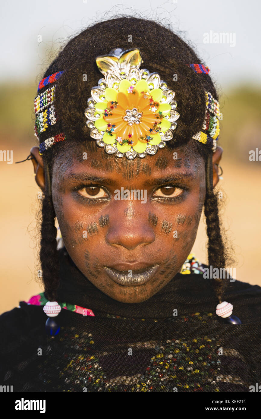 Tatouages visage peul homme Banque de photographies et d’images à haute résolution - Alamy