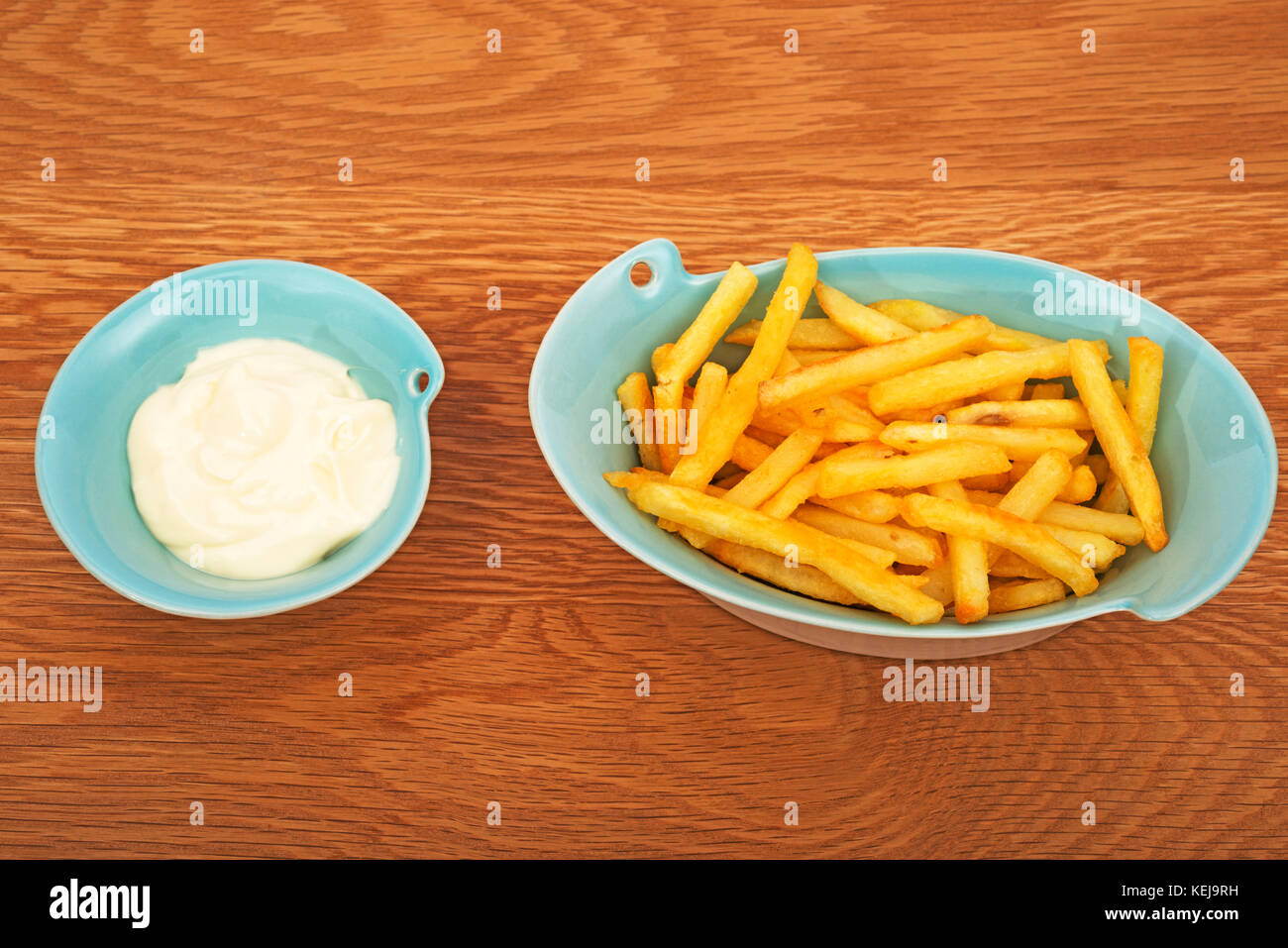 French fries with mayonnaise Banque de photographies et d’images à ...