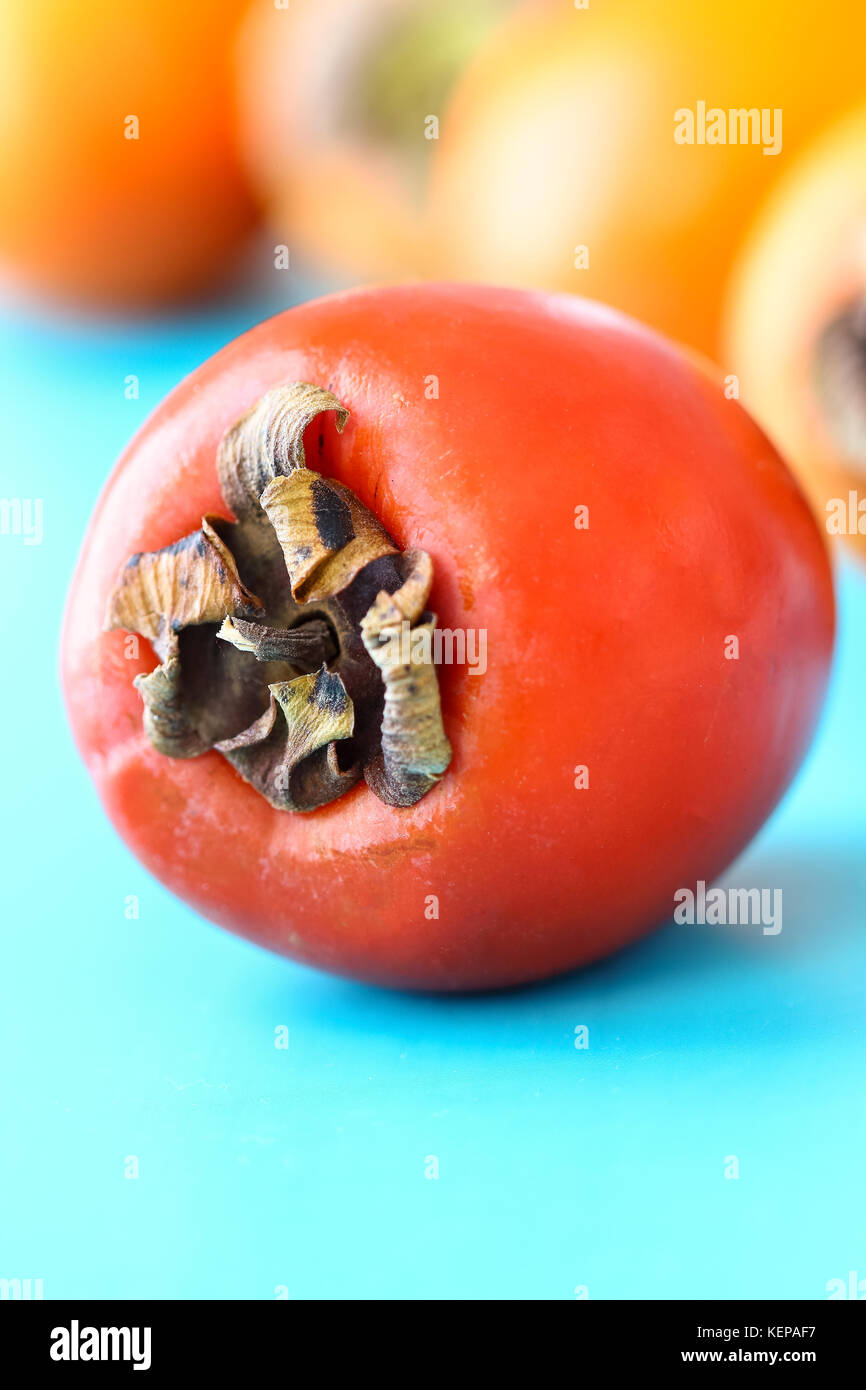 Kaki frais Banque de photographies et d’images à haute résolution - Alamy