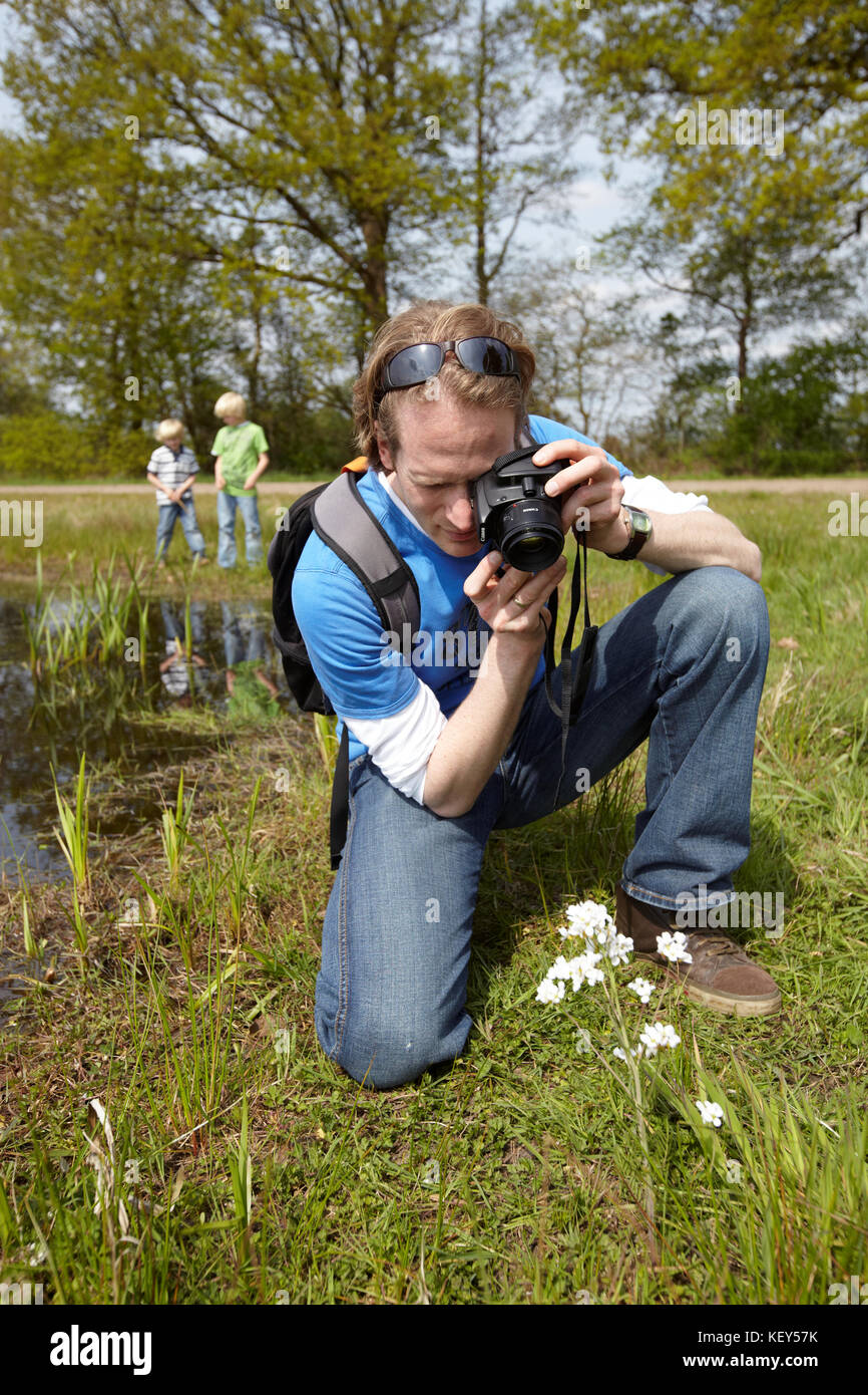 Amateur photographer Banque de photographies et d’images à haute résolution - Alamy