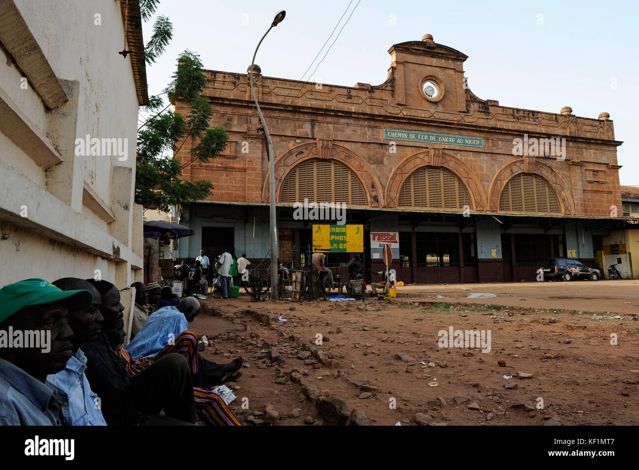 MALI, Bamako , gare centrale construite à l'époque coloniale française ...