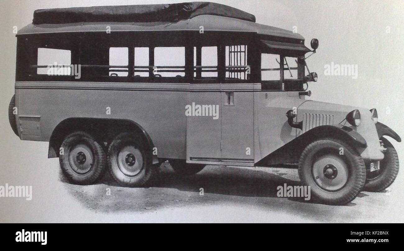 Tatra bus Banque de photographies et d’images à haute résolution - Alamy