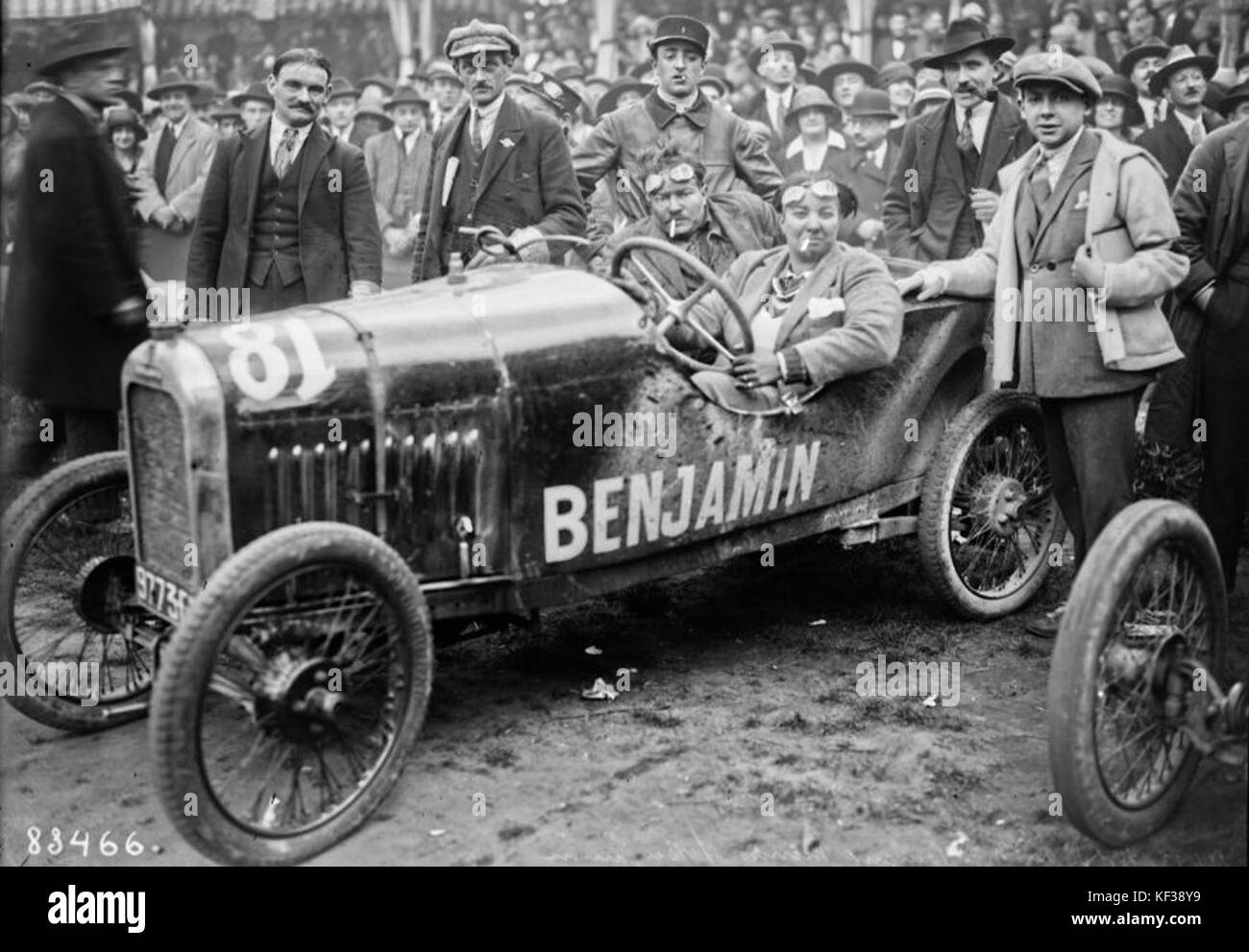 Violette Morris au Bol d'or sur cyclecar Benjamin en 1923 (circuit des ...