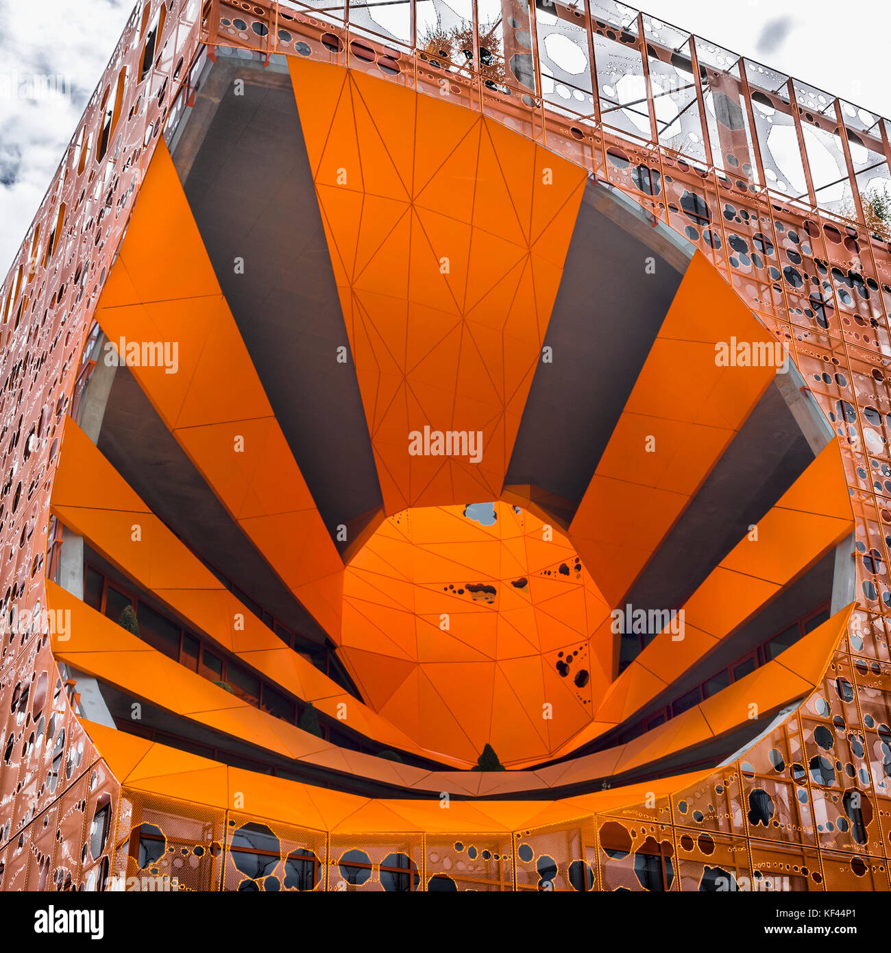 Le cube orange lyon Banque de photographies et d’images à haute ...
