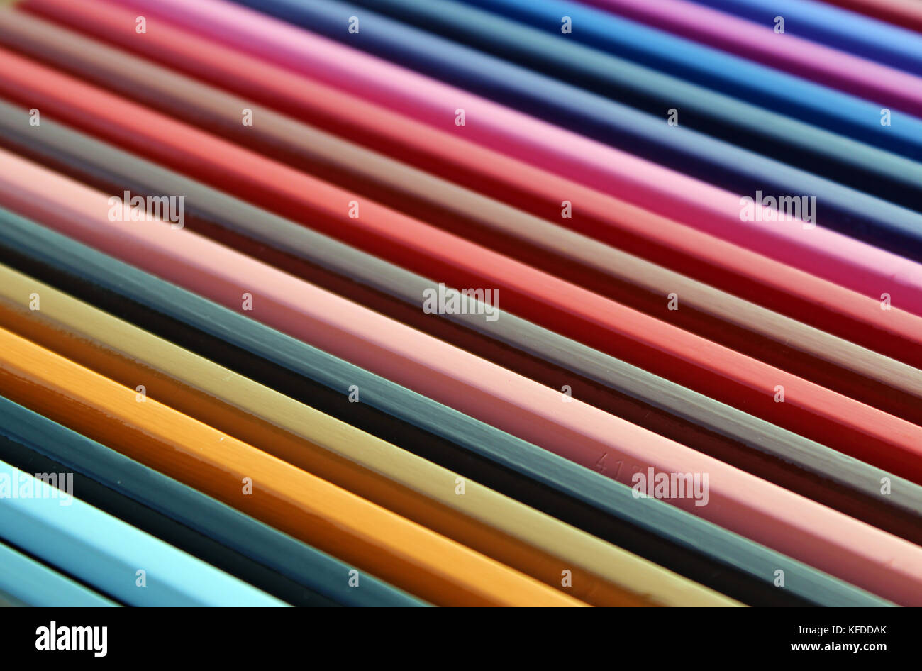 Gradient color of crayons Banque de photographies et d’images à haute ...