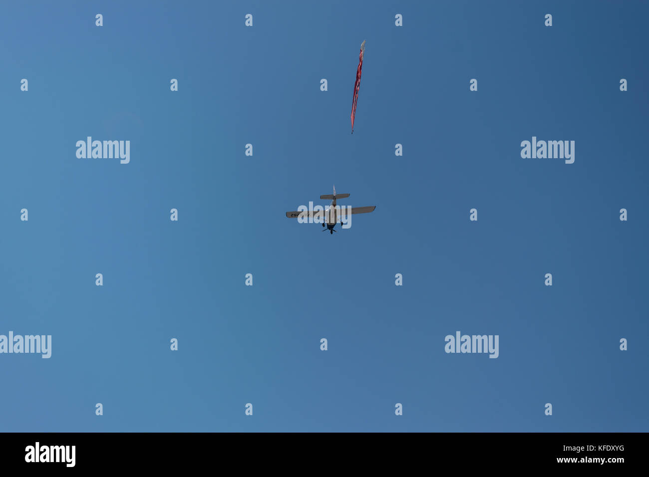 Ciel bleu et avion Banque de photographies et d’images à haute ...