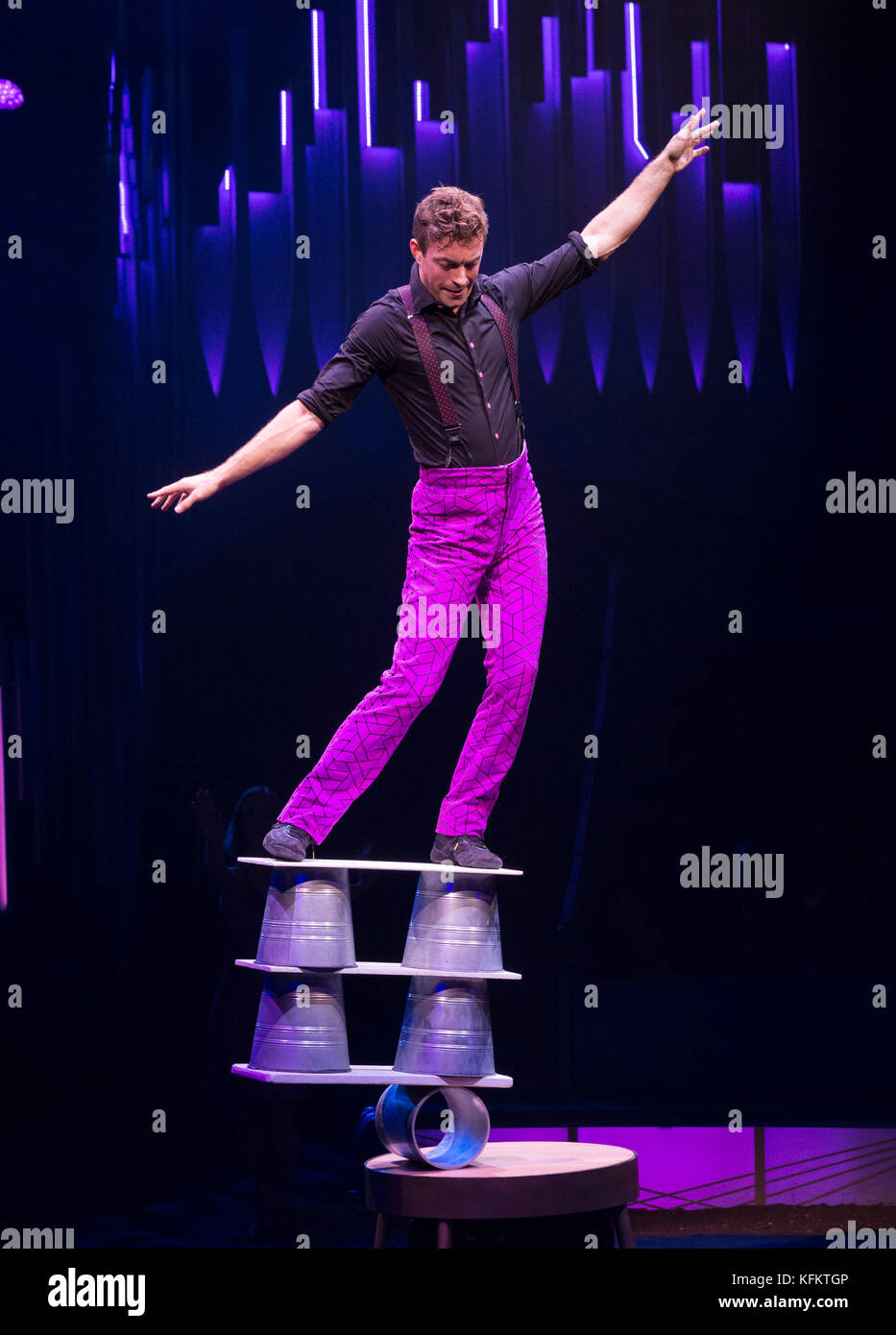 Rola bola Banque de photographies et d’images à haute résolution - Alamy