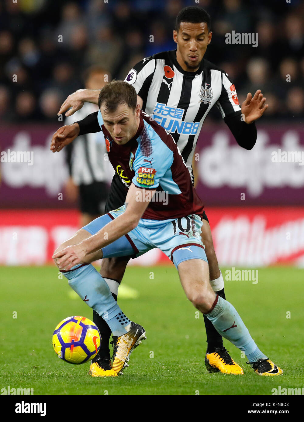 Bataille de newcastle uniteds isaac hayden Banque de photographies et d ...