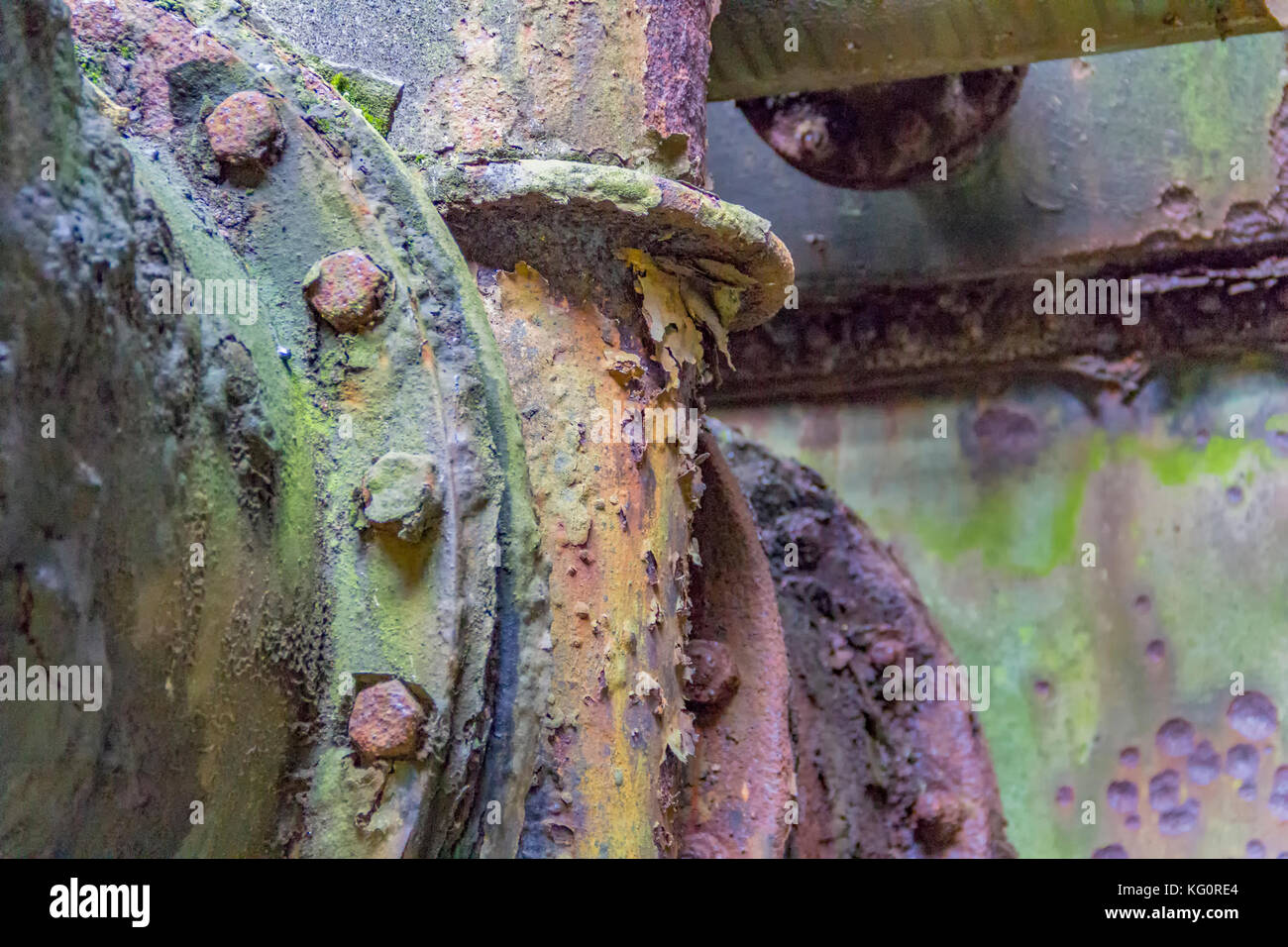 Old metal tubes Banque de photographies et d’images à haute résolution ...