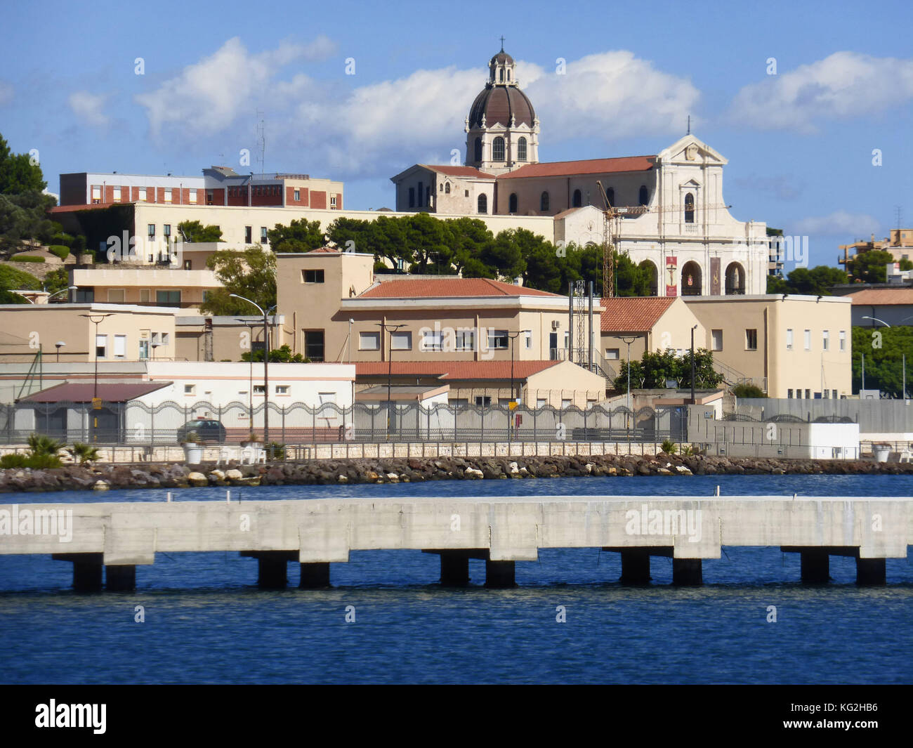Piazza bonaria Banque de photographies et d’images à haute résolution ...