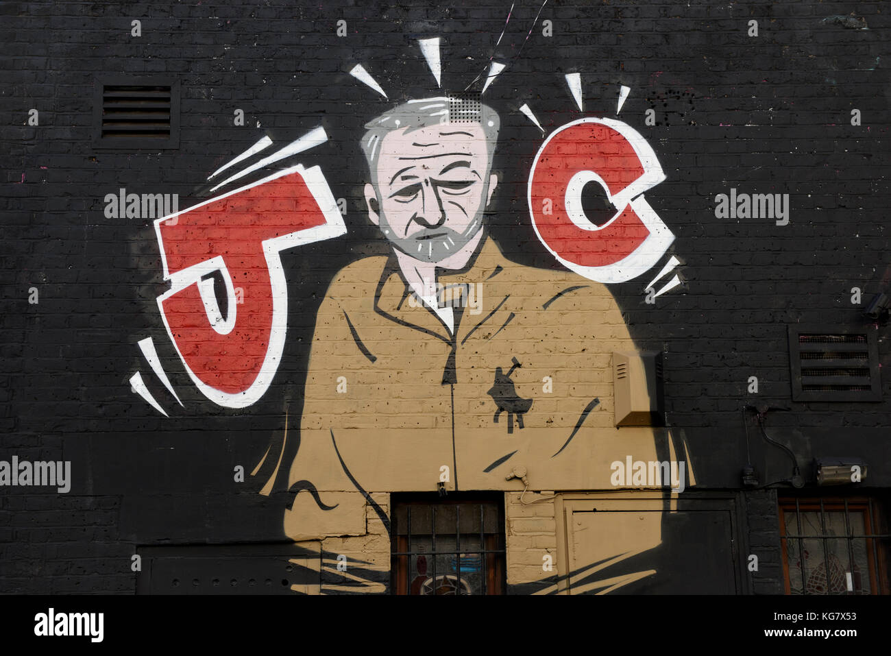 Leader du parti soutenant Graffiti Jeremy Corbyn à Camden Town, Londres ...