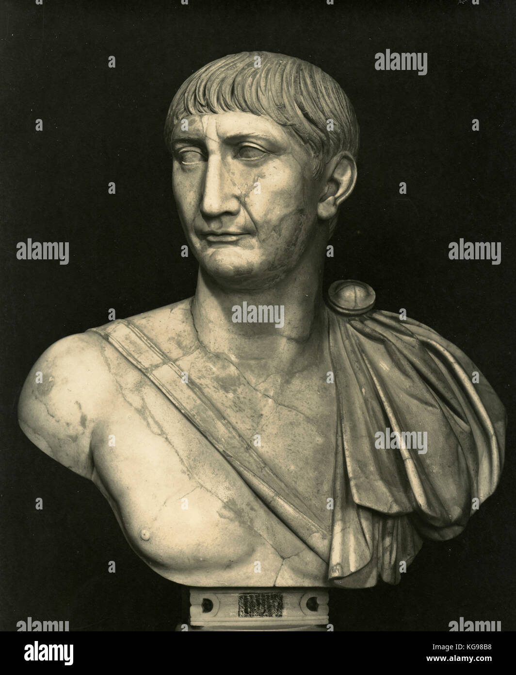 Buste empereur romain Banque de photographies et d’images à haute ...