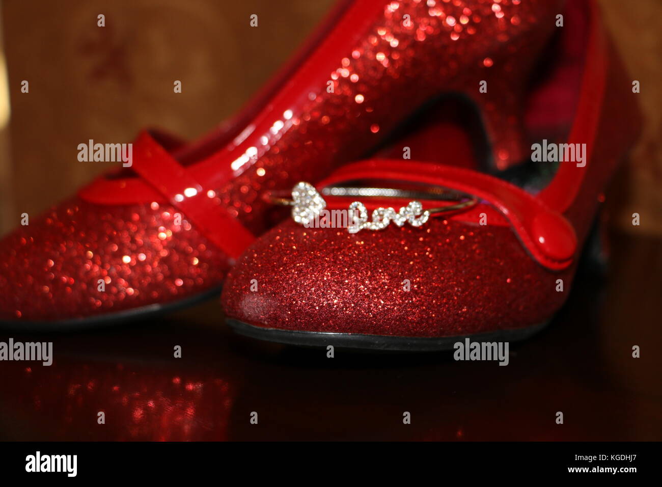 Talons hauts rouges Banque de photographies et d’images à haute ...