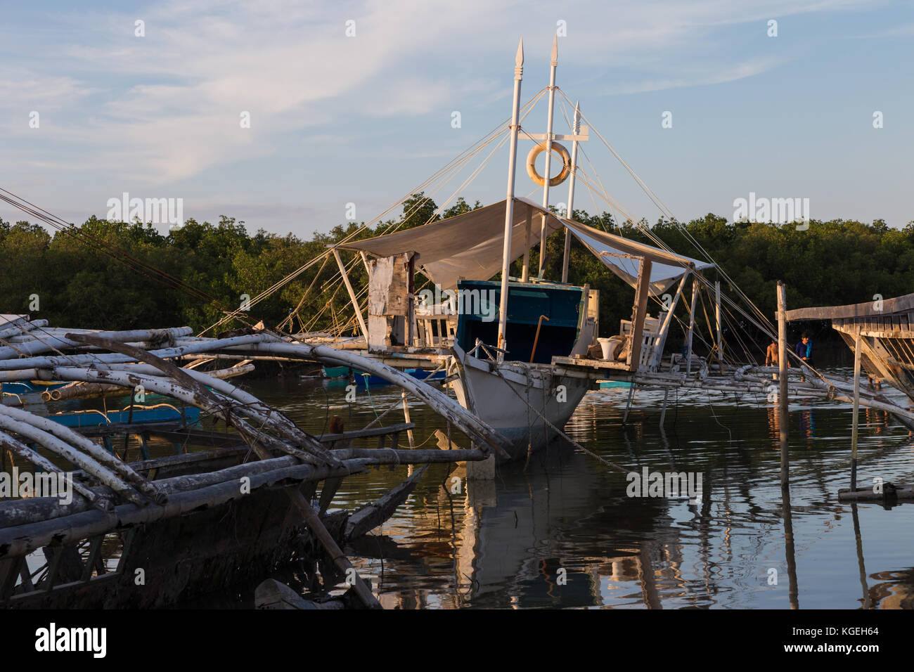 Asie Philippines Cebu Mactan sanctuaire mactan bateaux pompe dans les ...