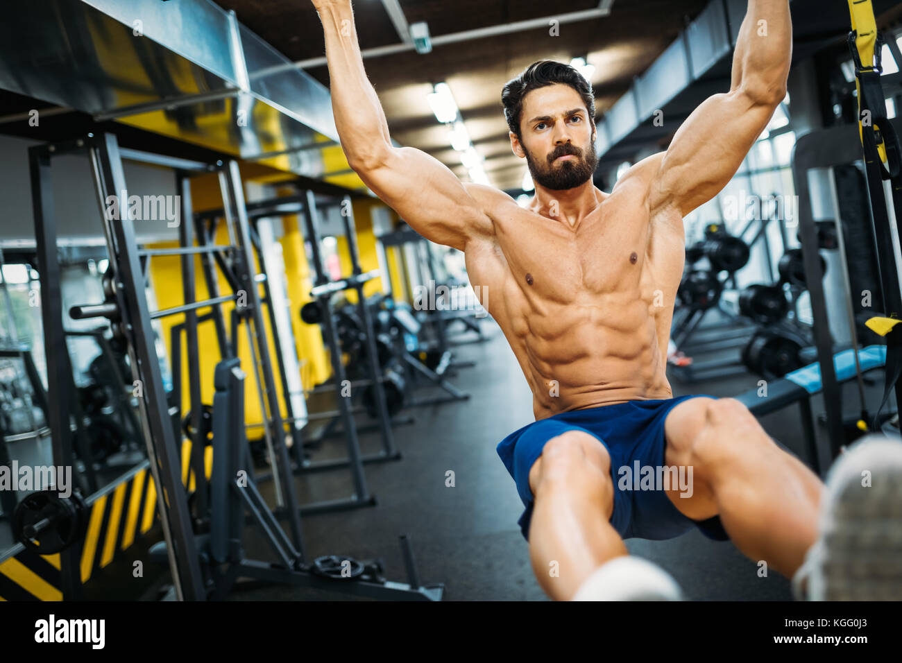 Mec musclé Banque de photographies et d’images à haute résolution - Alamy