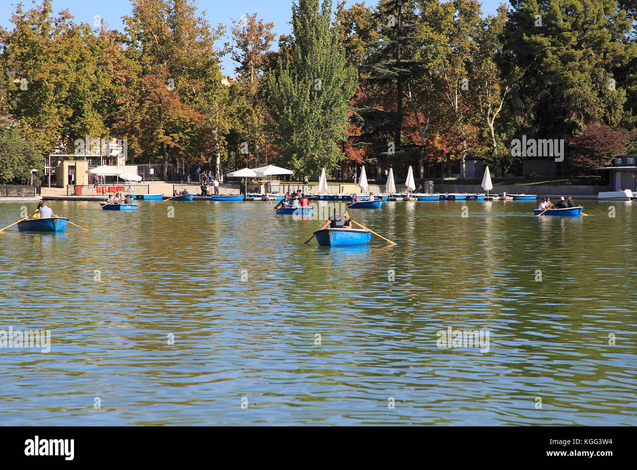 Bateaux retiro park Banque de photographies et d’images à haute ...