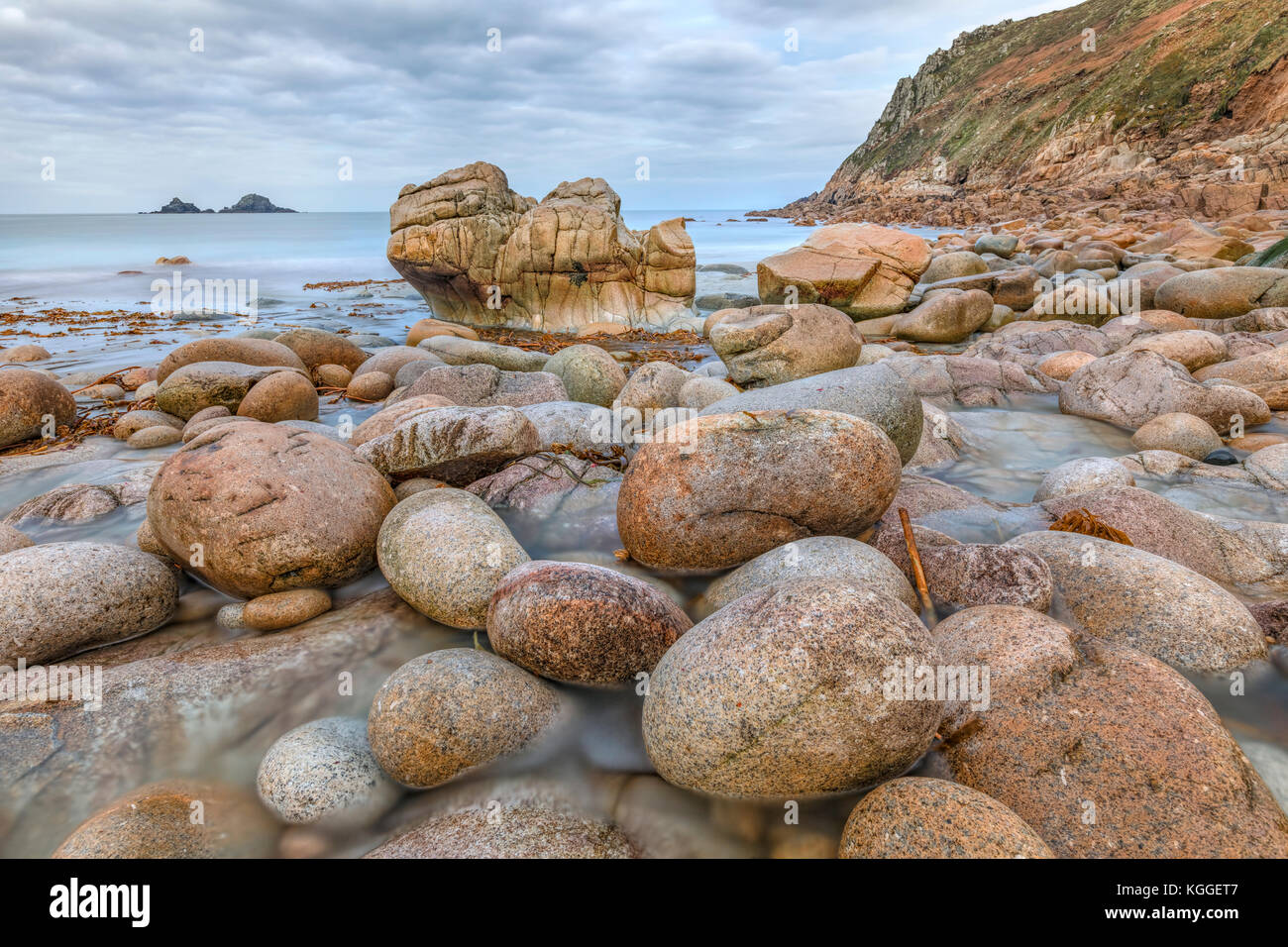 Porth nanven cornwall Banque de photographies et d’images à haute ...