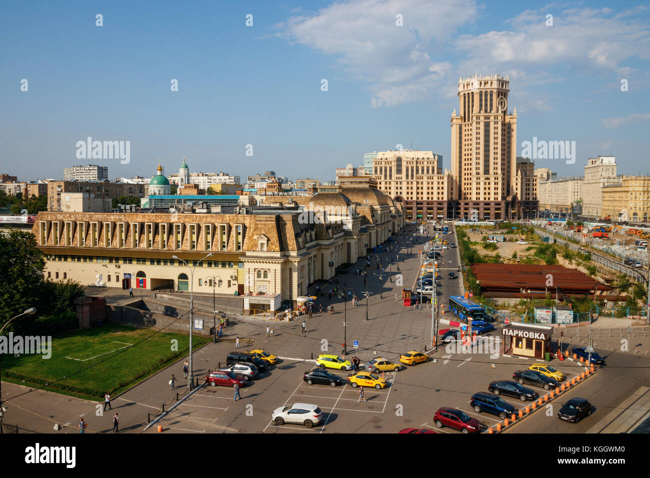 Vue aérienne de la gare Paveletskaya et Paveletskaya Square et un ...