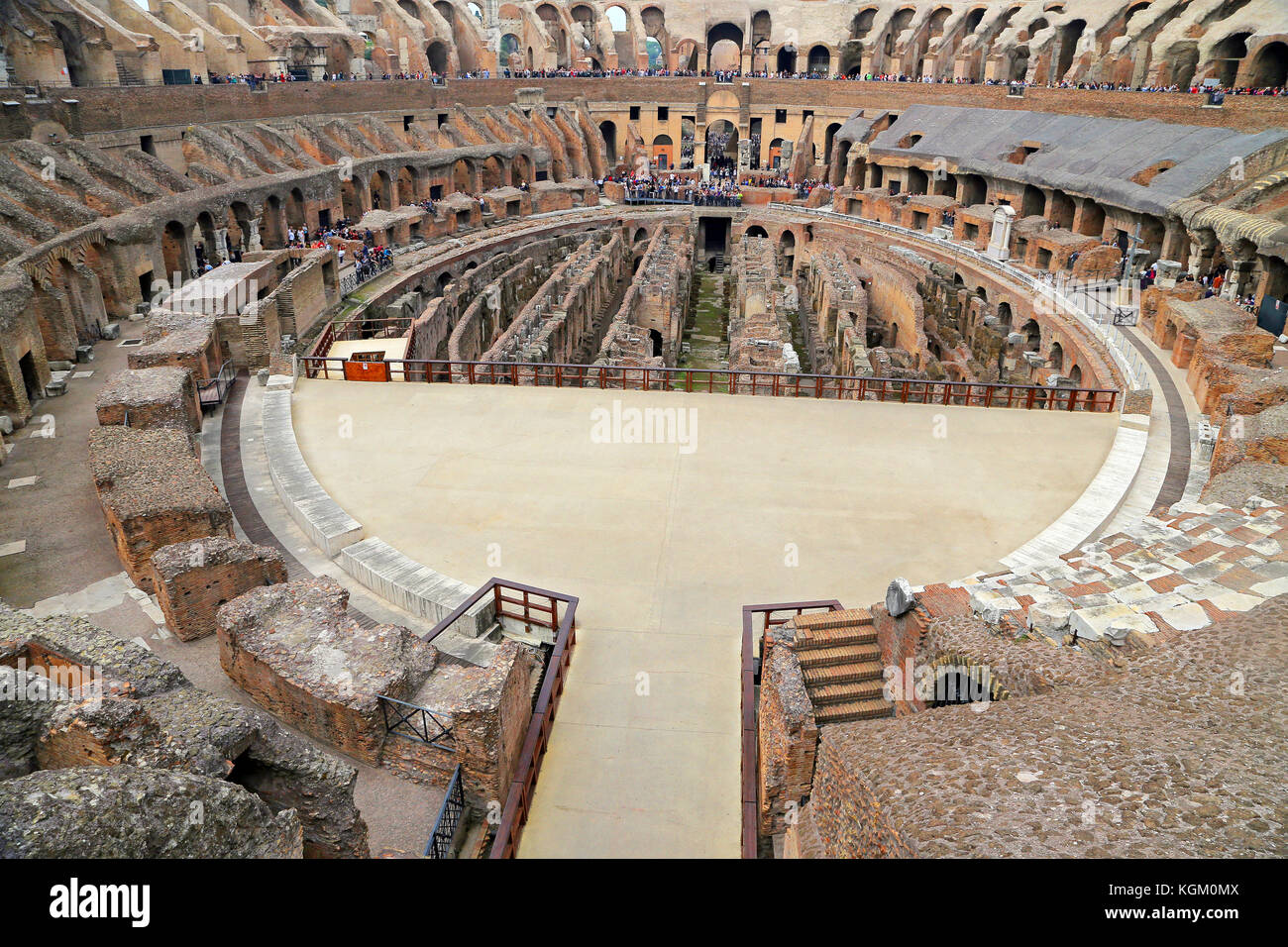 ROMA, ITALIE - 01 octobre 2017 : Colisée, le colisée ou amphithéâtre ...
