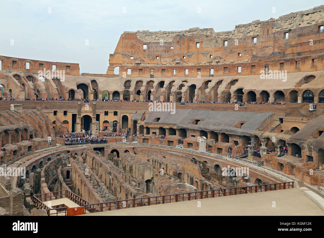 Roma, Italie - 01 octobre 2017 : Colisée, le colisée ou amphithéâtre ...