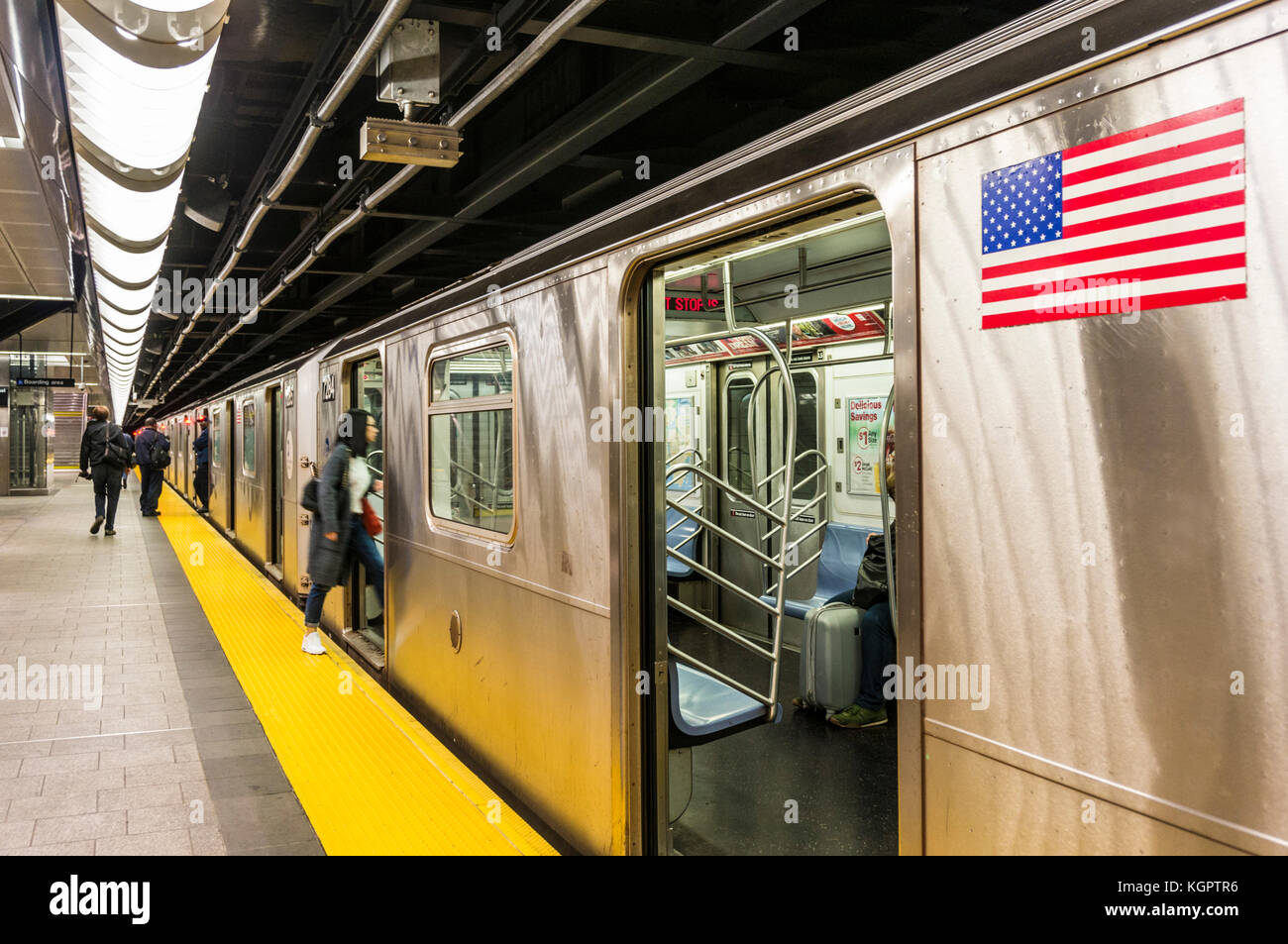 Métro De New York Rapide Banque d'image et photos - Alamy