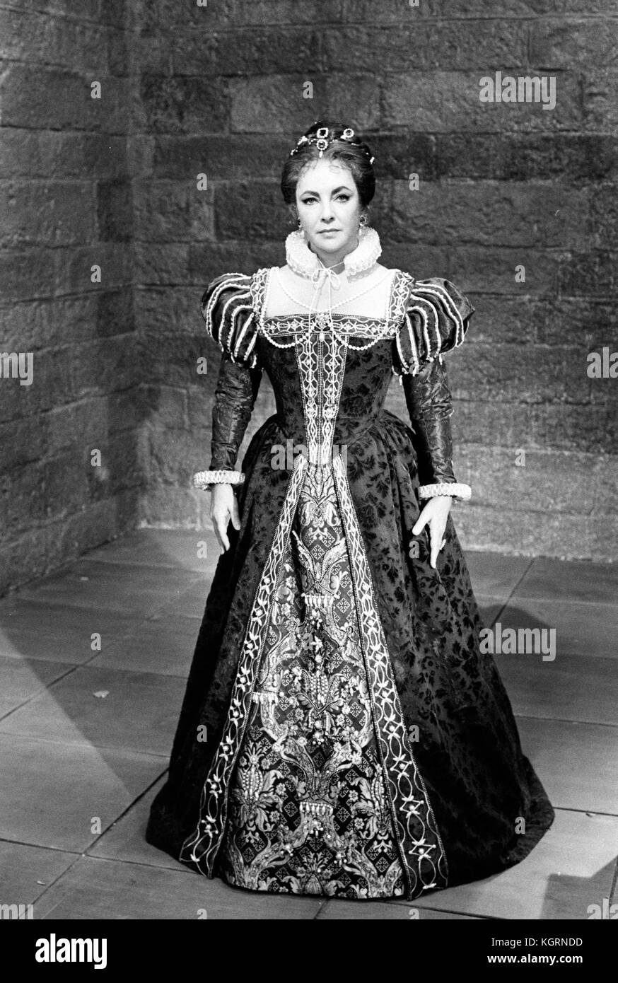 Elizabeth taylor elizabeth taylor Banque d'images noir et blanc - Alamy