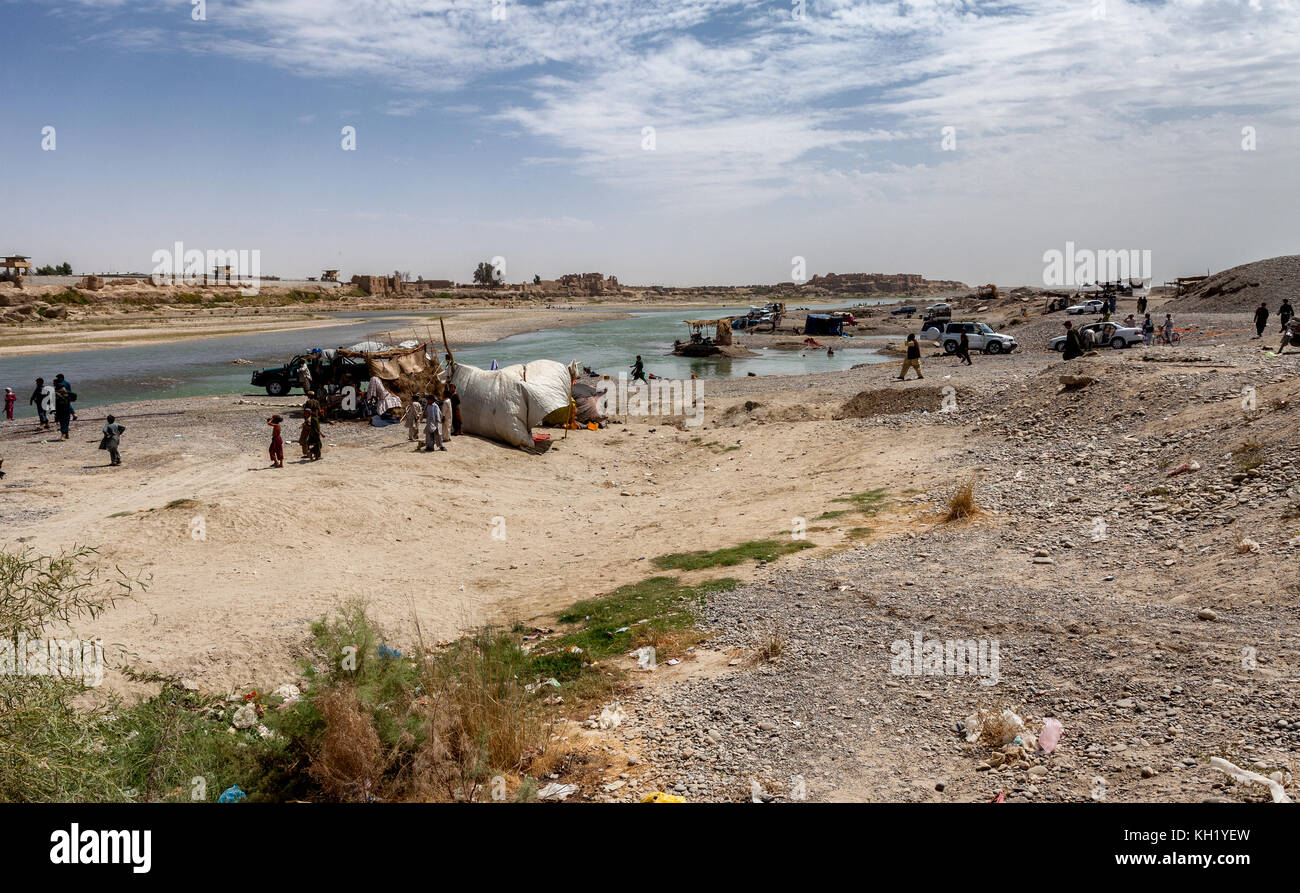 Helmand river Banque de photographies et d’images à haute résolution ...