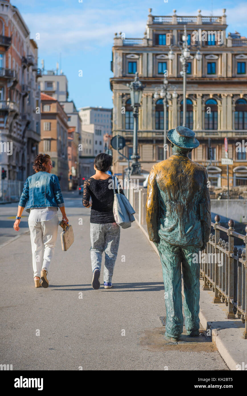 Promenade du canal du centre ville Banque de photographies et d’images ...