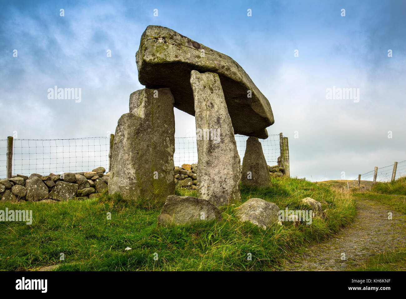 Legananny dolmen Banque de photographies et d’images à haute résolution ...