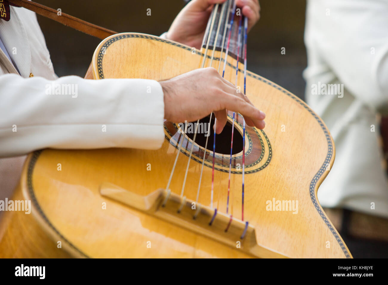Mariachi guitarrón Banque de photographies et d’images à haute ...