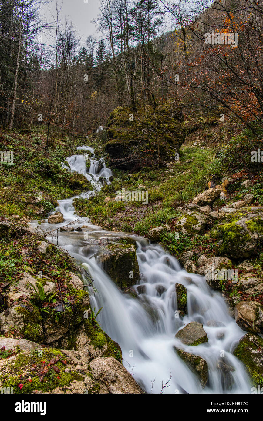 Fonte des neiges Banque de photographies et d’images à haute résolution ...