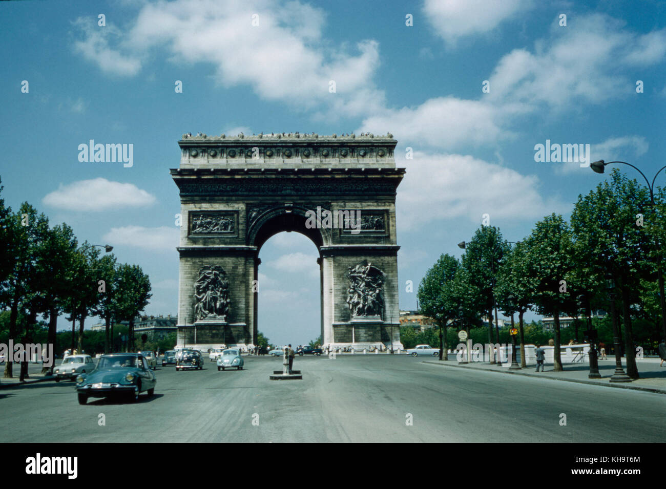 Paris 1960s Banque de photographies et d’images à haute résolution - Alamy