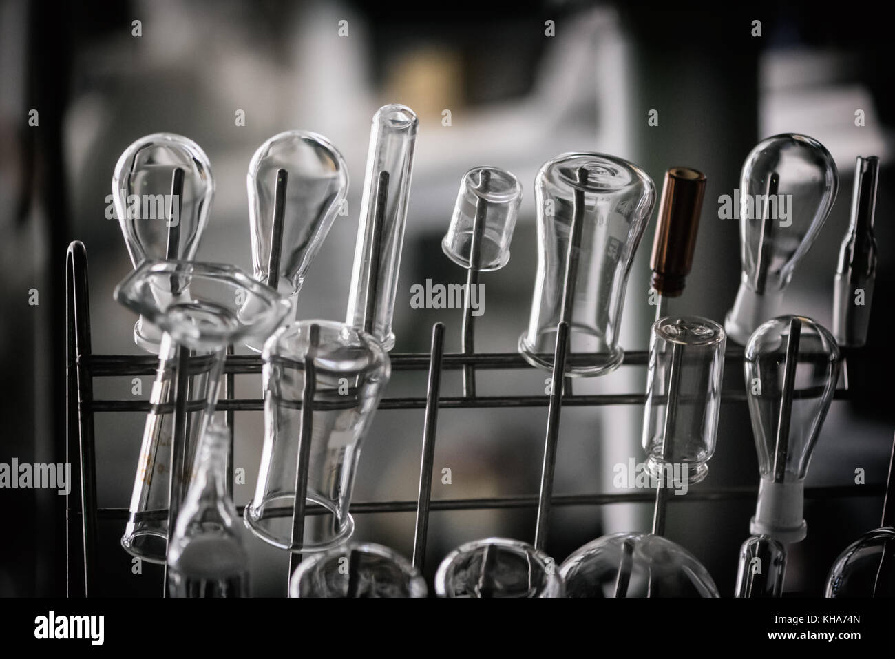 Verrerie de laboratoire chimique Banque de photographies et d’images à ...