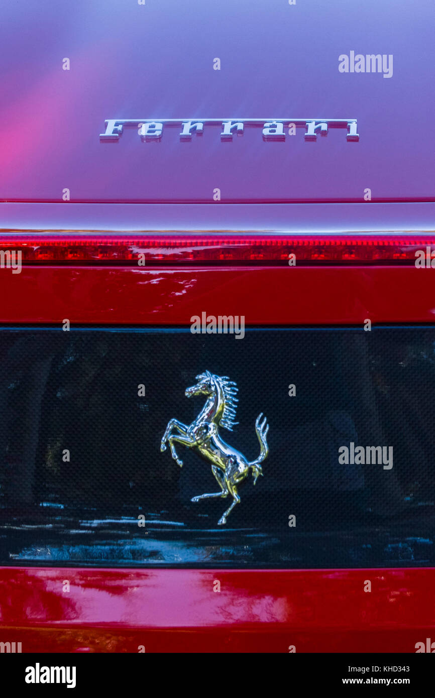 Symbole ferrari Banque de photographies et d’images à haute résolution ...