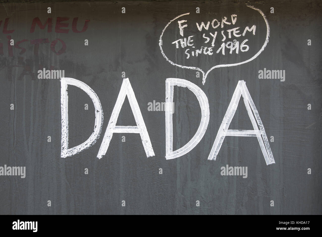 Dada art movement Banque de photographies et d’images à haute ...